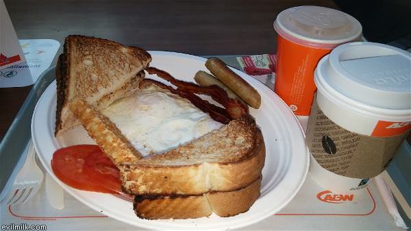 My.Evilmilk | Eggs over easy, bacon, suasage, toast, hashbrown,